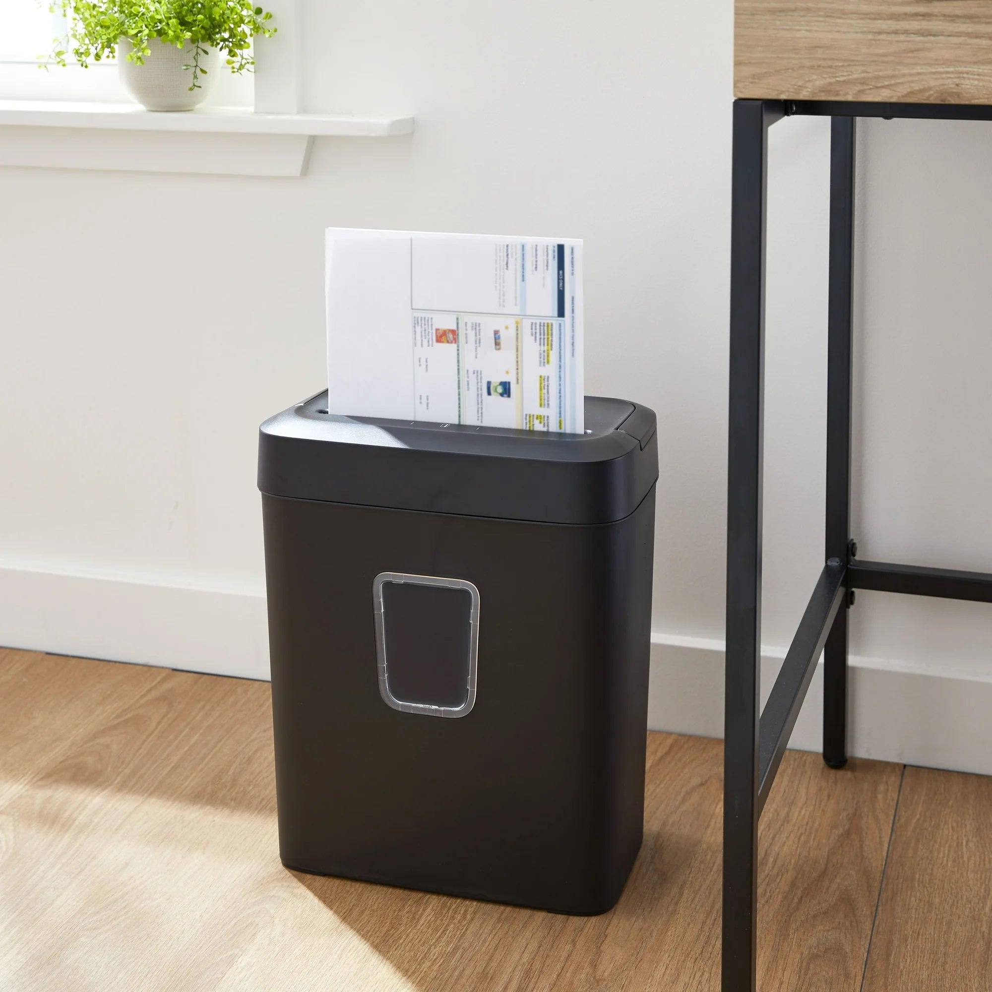 Pen & Gear 6-Sheet Cross-Cut Paper/Credit Card Shredder with 3.7 Gallo ...